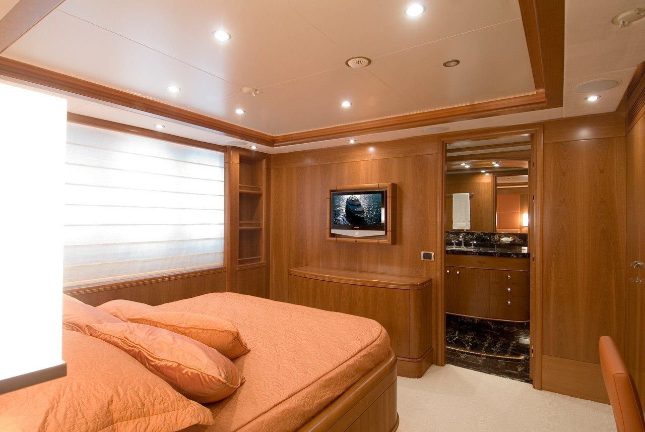 Yacht BLUE VISION, Benetti Yachts | CHARTERWORLD Luxury Superyacht Charters